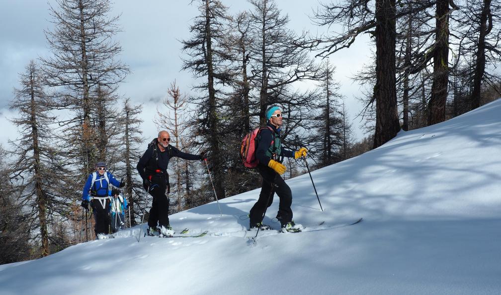 Hors-piste et rando en queyras - Débuter le ski de rando dans le ...