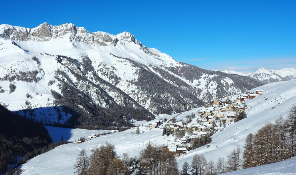 Hors-piste et rando en queyras - Débuter le ski de rando dans le ...